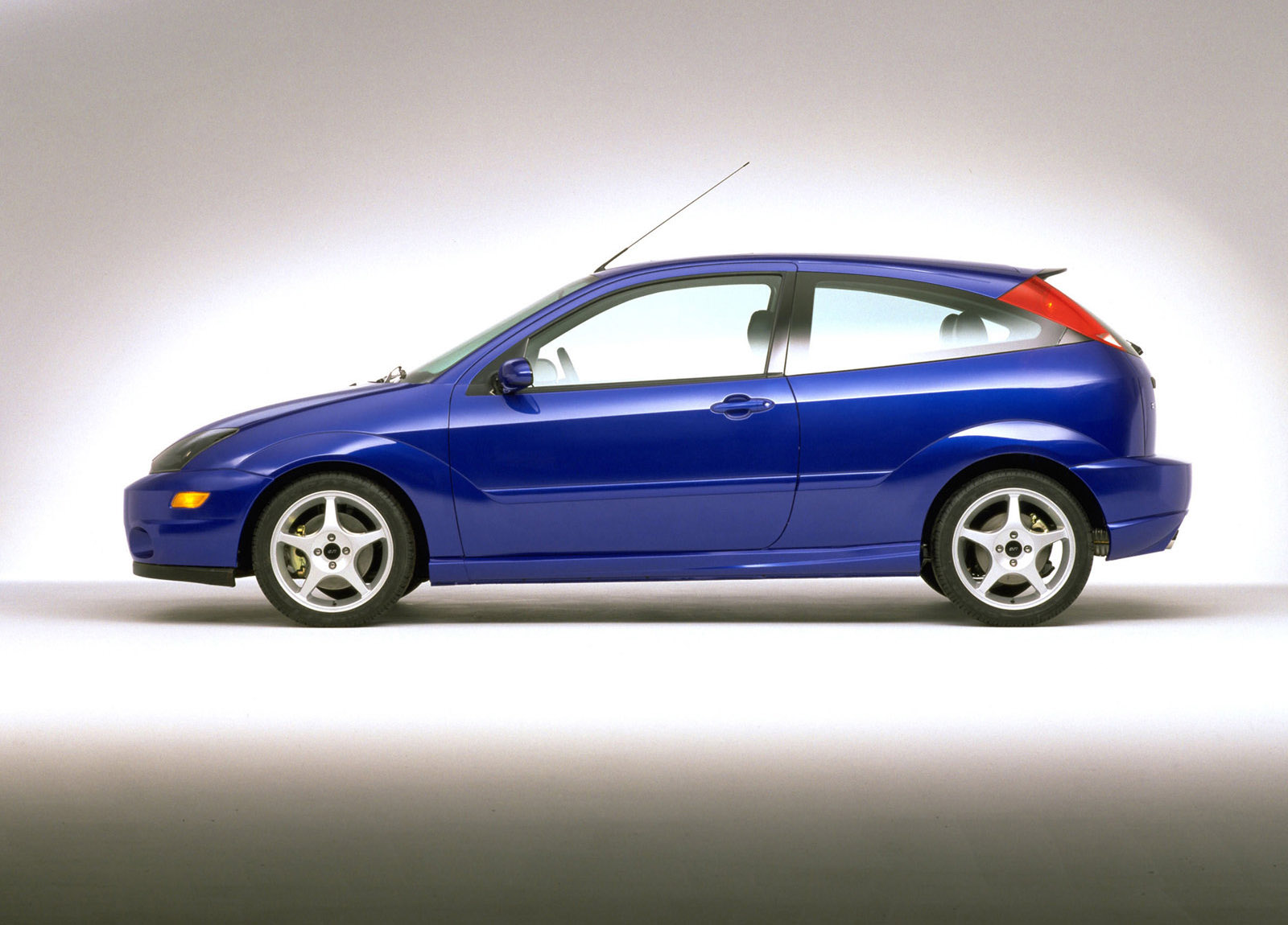 2002 Ford SVT Focus - HD Pictures @ carsinvasion.com