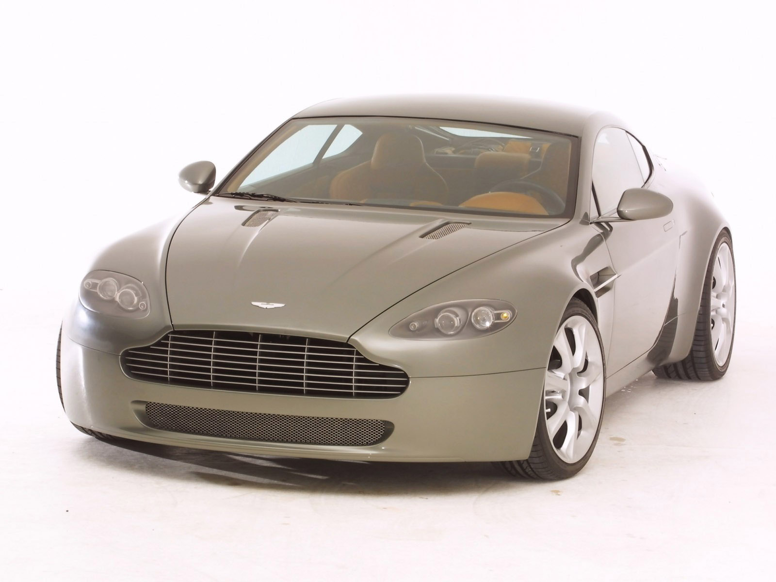 Aston Martin AMV8 Vantage picture # 1 of 3, MY 2003, size:1600x1200