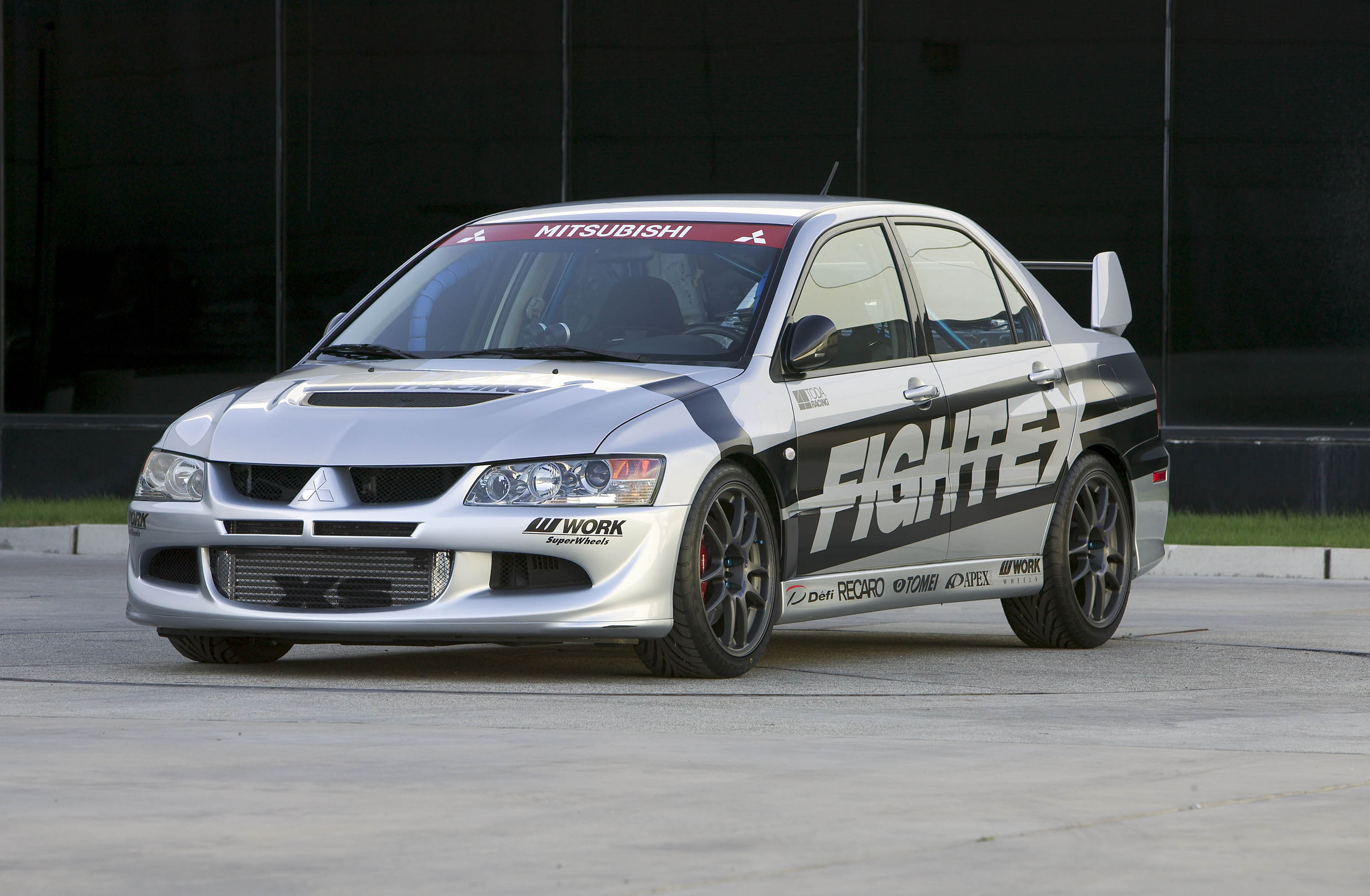 Mitsubishi Lancer Evo 2004