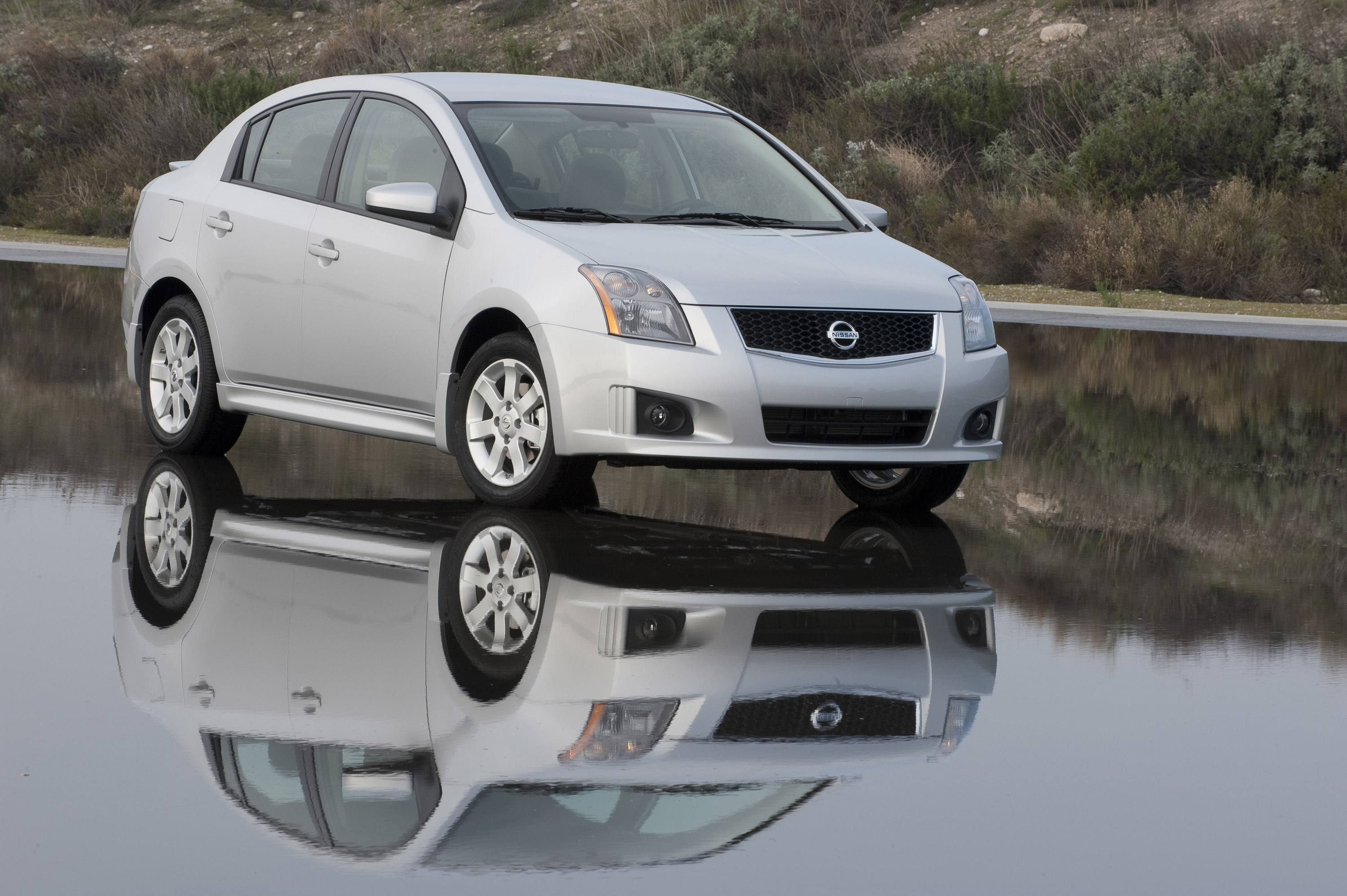 2009 Nissan Sentra - HD Pictures @ carsinvasion.com