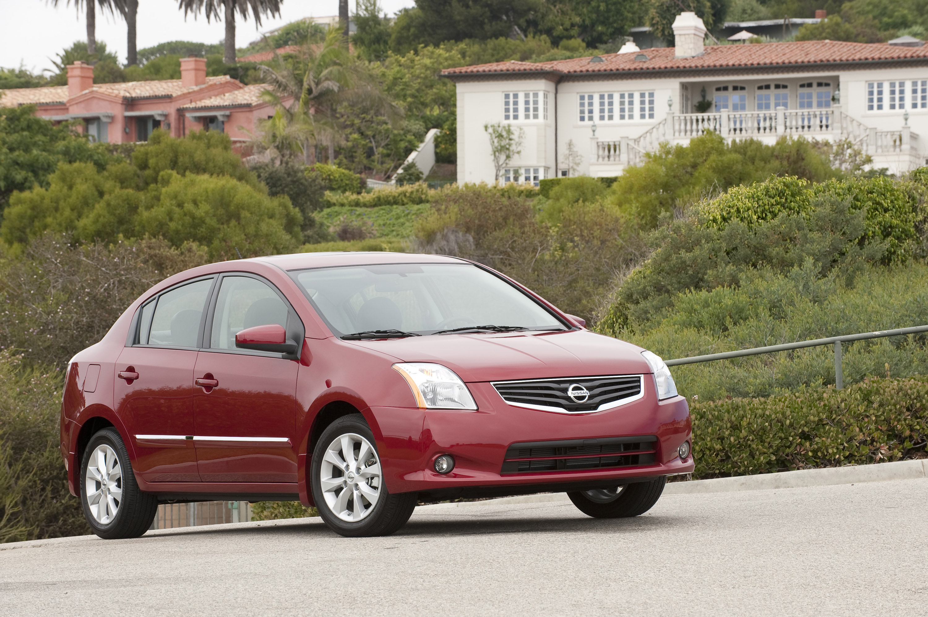 2012 Nissan Sentra - HD Pictures @ carsinvasion.com