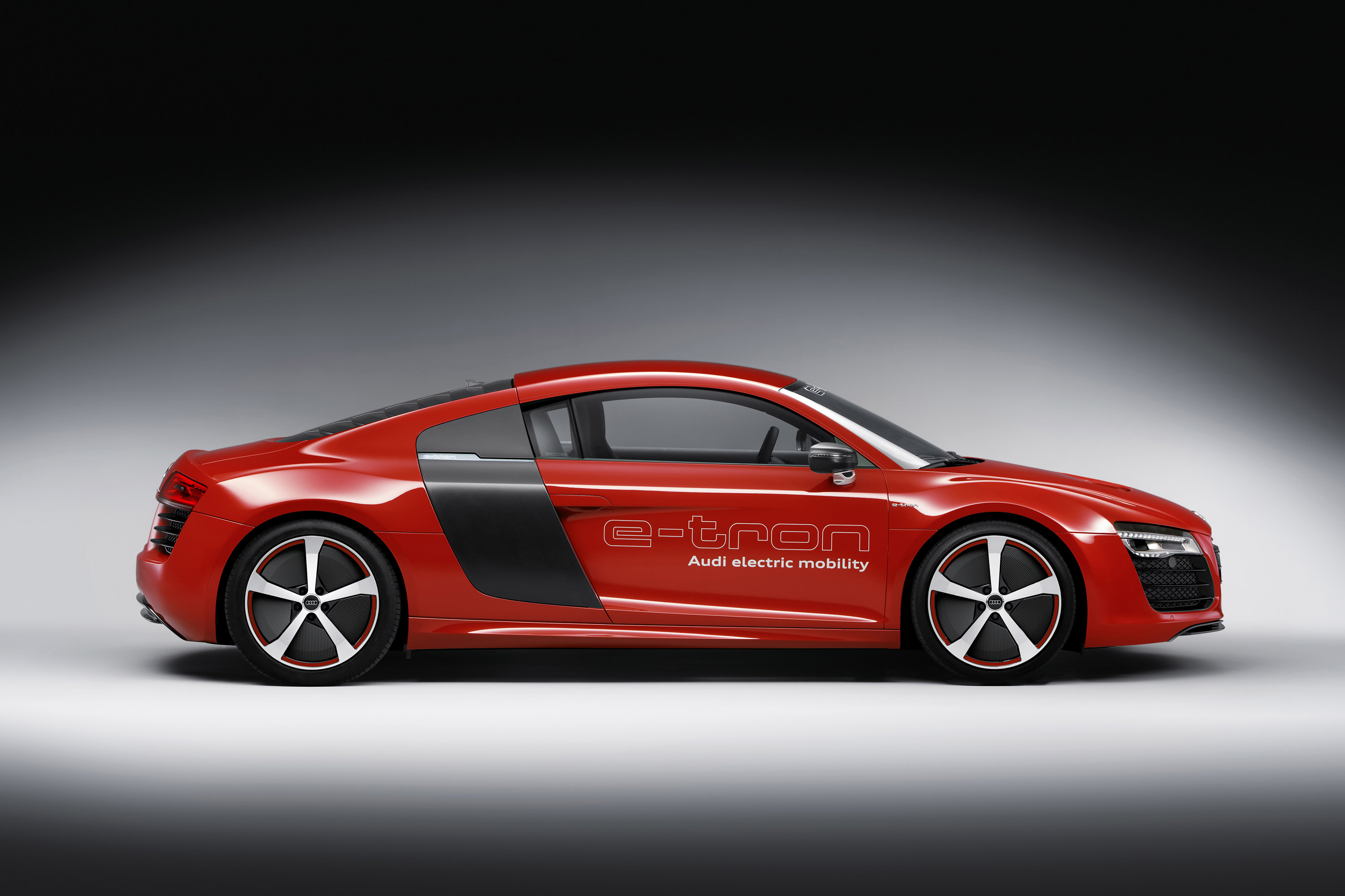 2013 Audi R8 e-tron - HD Pictures @ carsinvasion.com