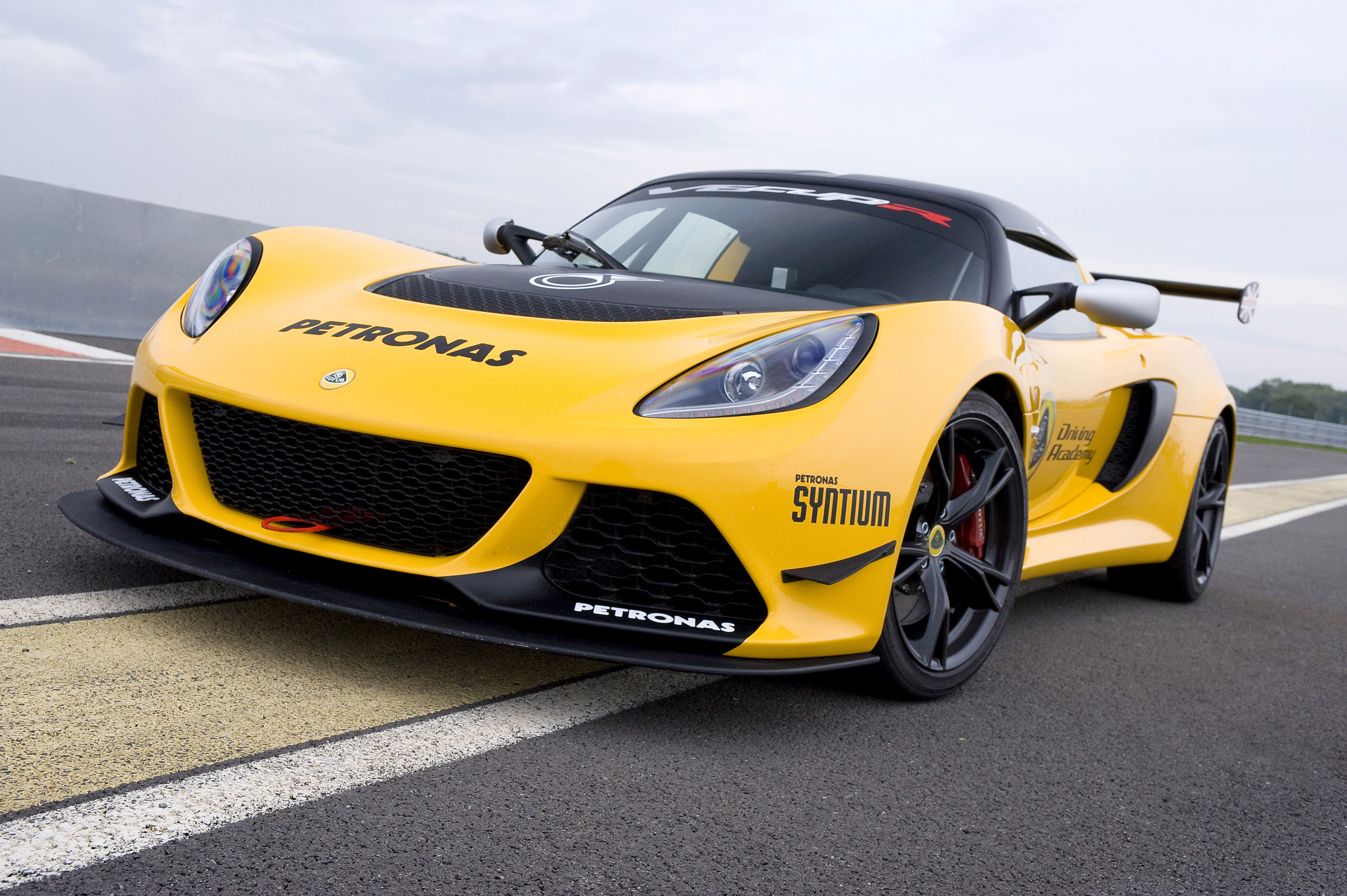 2013 Lotus Exige V6 Cup R - HD Pictures @ carsinvasion.com