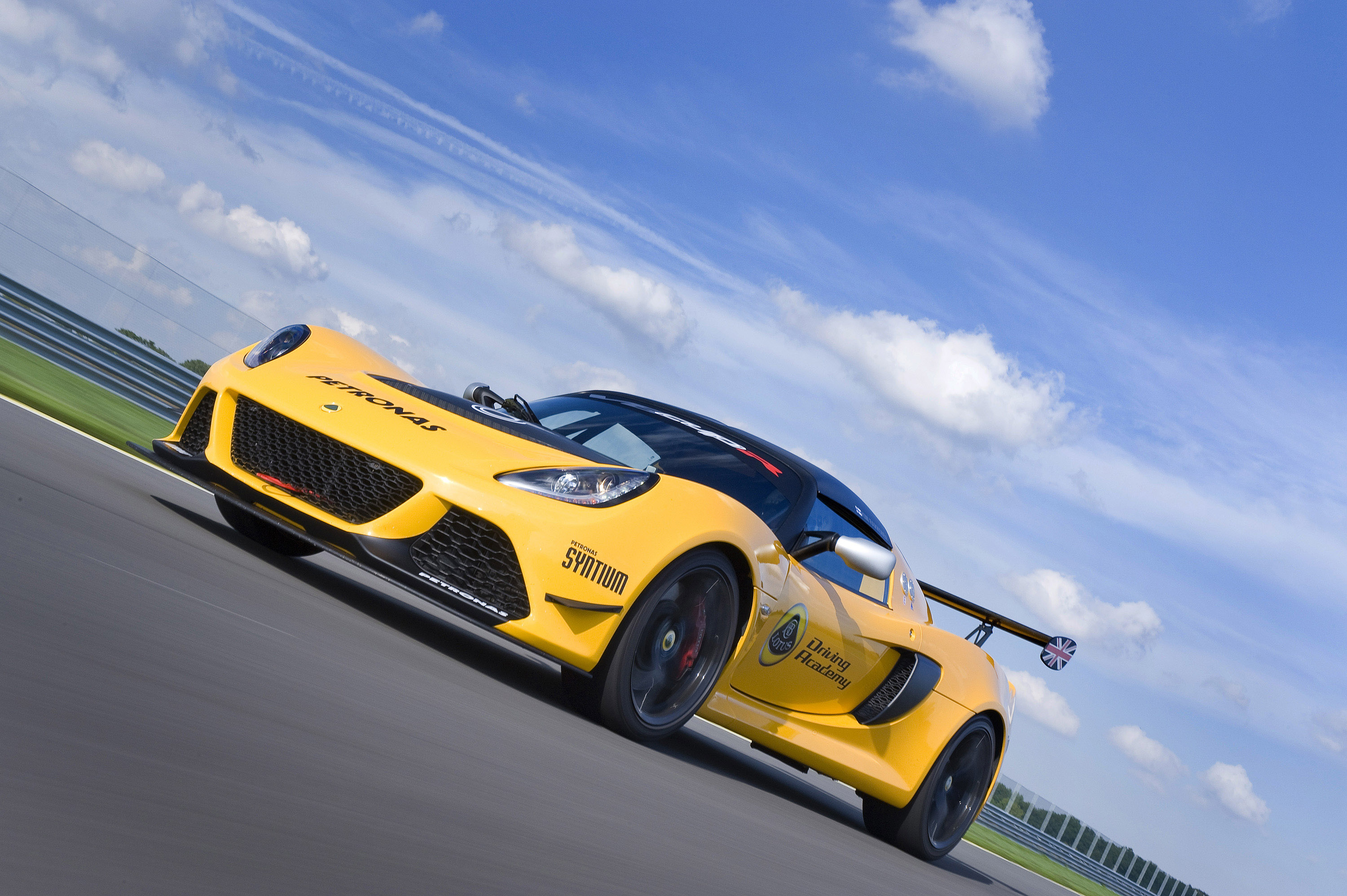 2013 Lotus Exige V6 Cup R - HD Pictures @ carsinvasion.com
