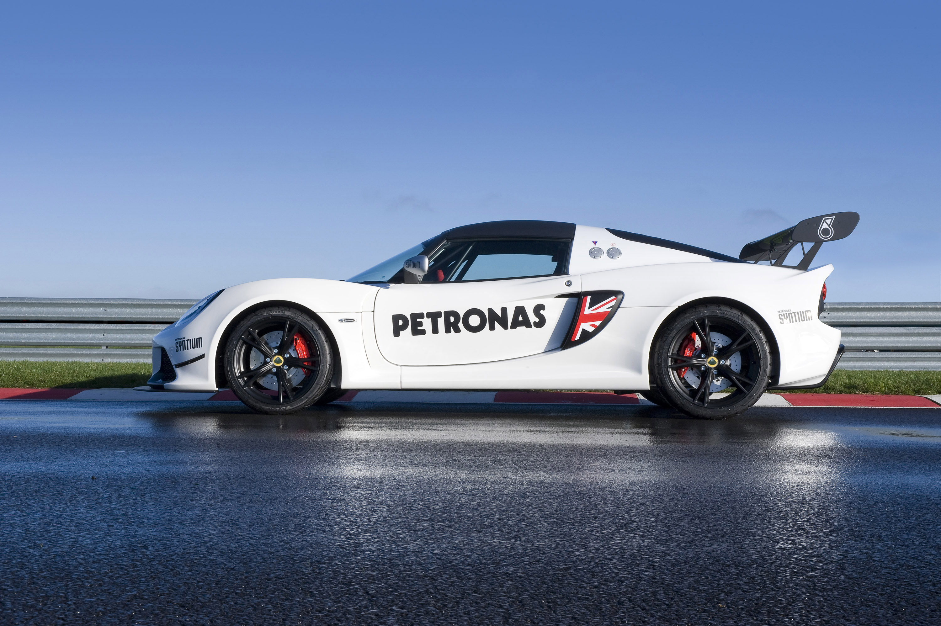 2013 Lotus Exige V6 Cup R - HD Pictures @ carsinvasion.com