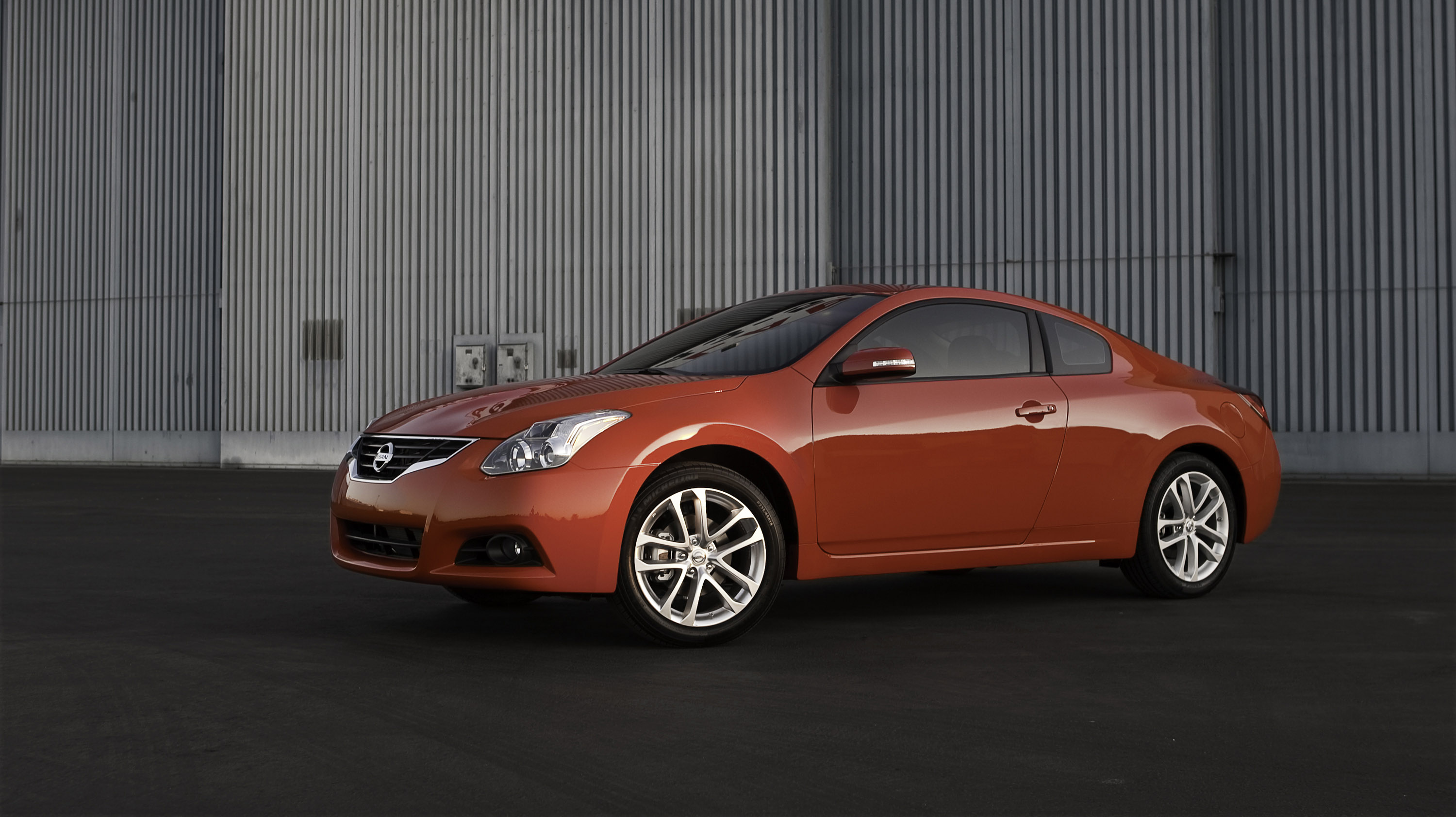2013 Nissan Altima Coupe - HD Pictures @ carsinvasion.com