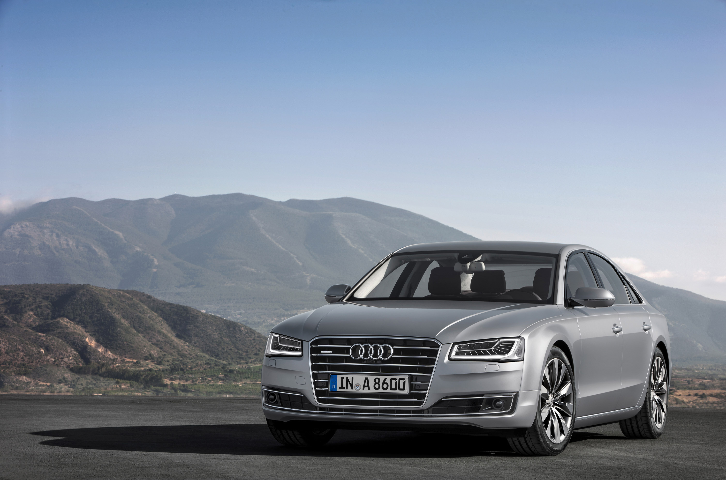2014 Audi A8 - HD Pictures @ carsinvasion.com