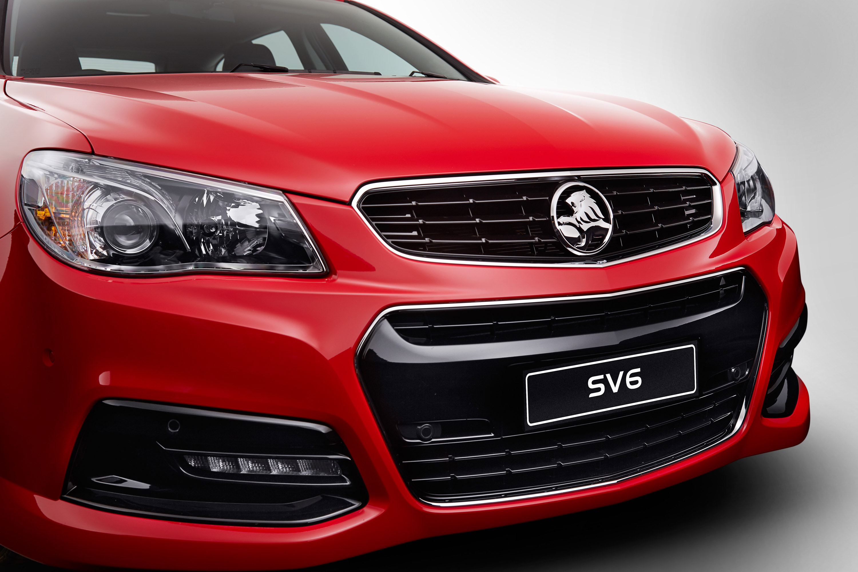 2014 Holden VF Commodore Sportwagon SV6 - HD Pictures @ carsinvasion.com