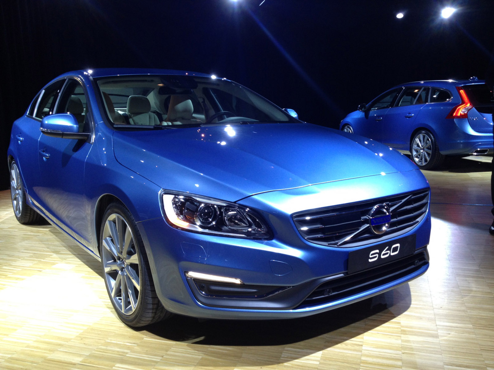 2014 Volvo S60 - HD Pictures @ carsinvasion.com