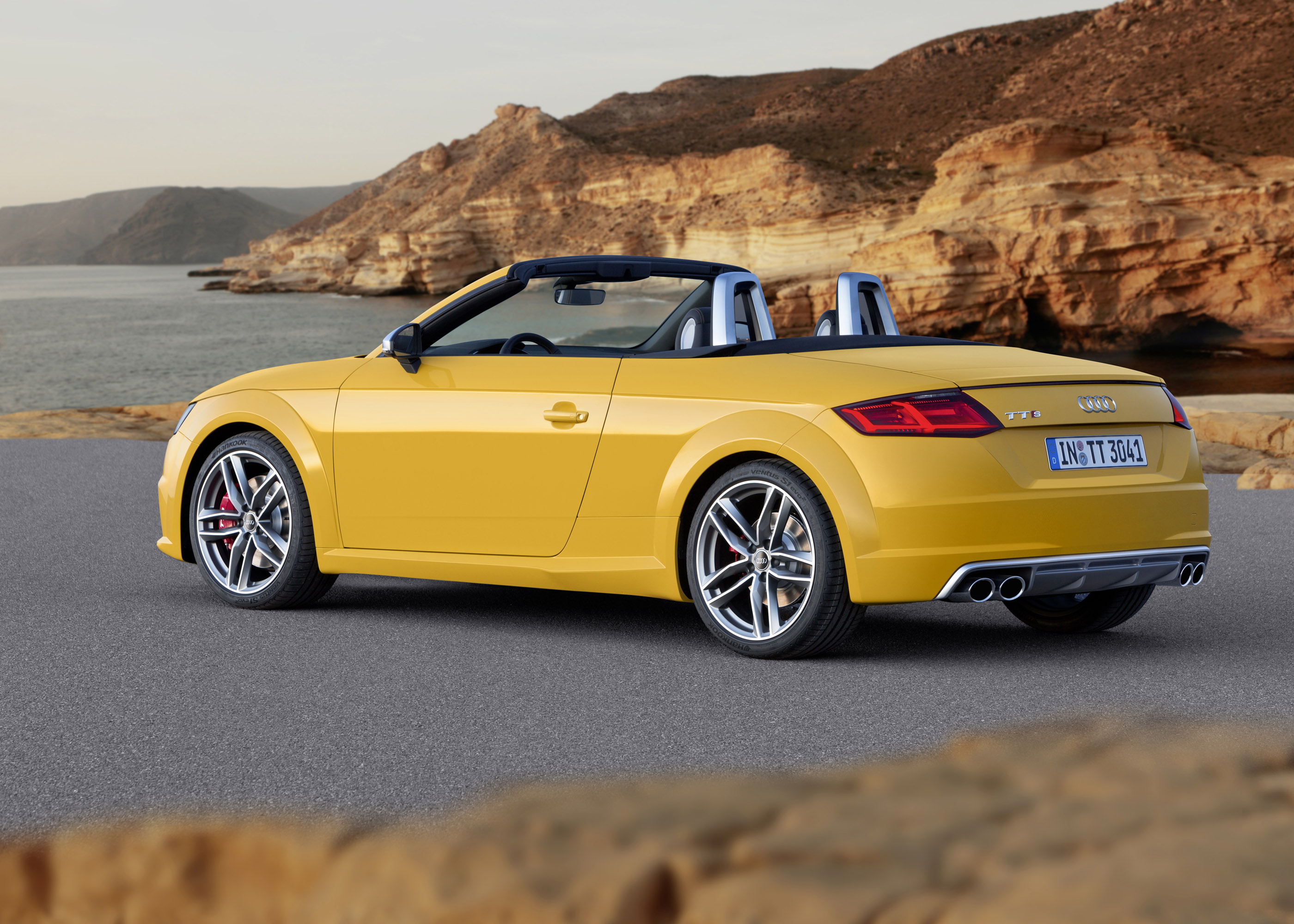 2015 Audi TTS Roadster - HD Pictures @ carsinvasion.com