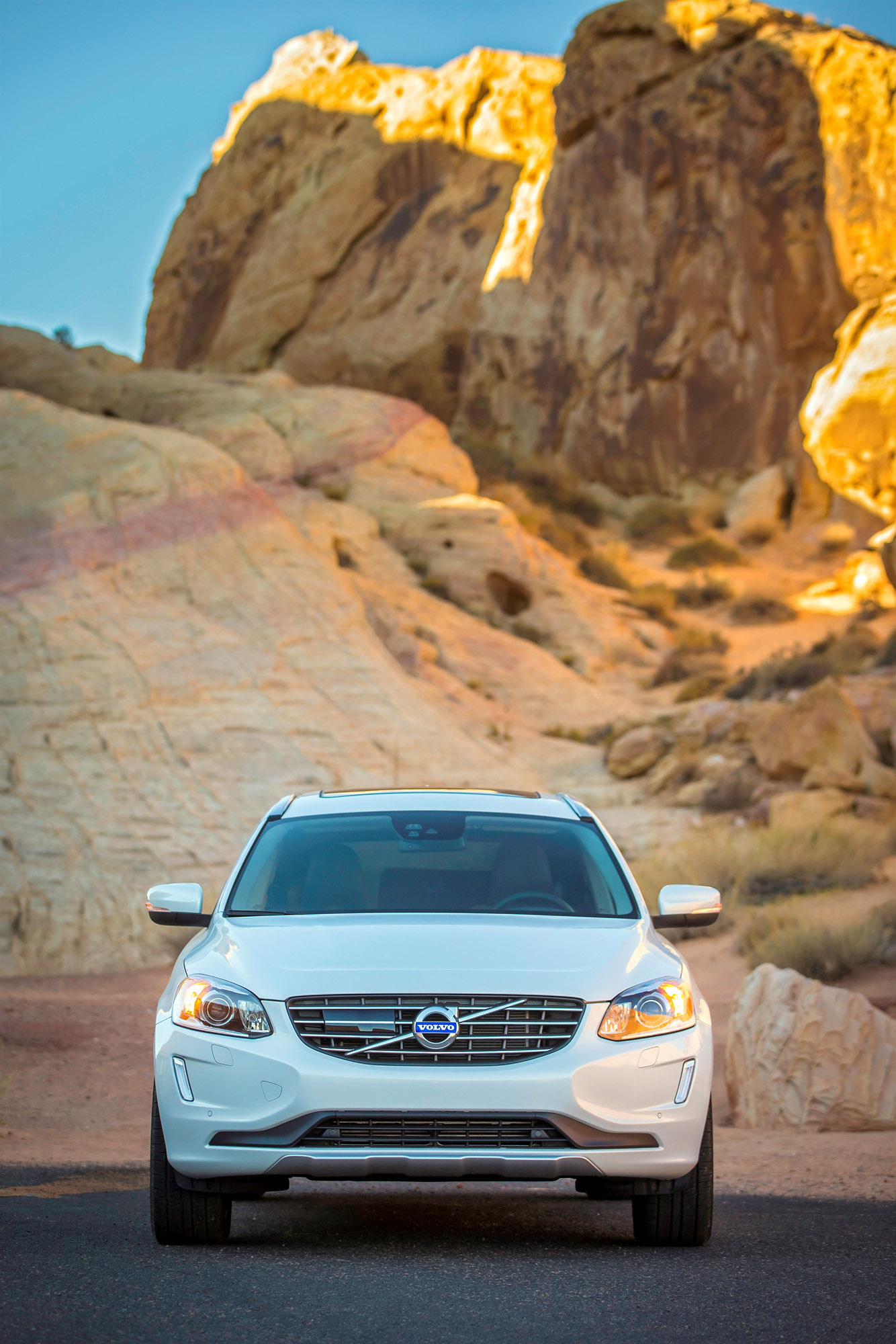 2015 Volvo XC60 - HD Pictures @ carsinvasion.com