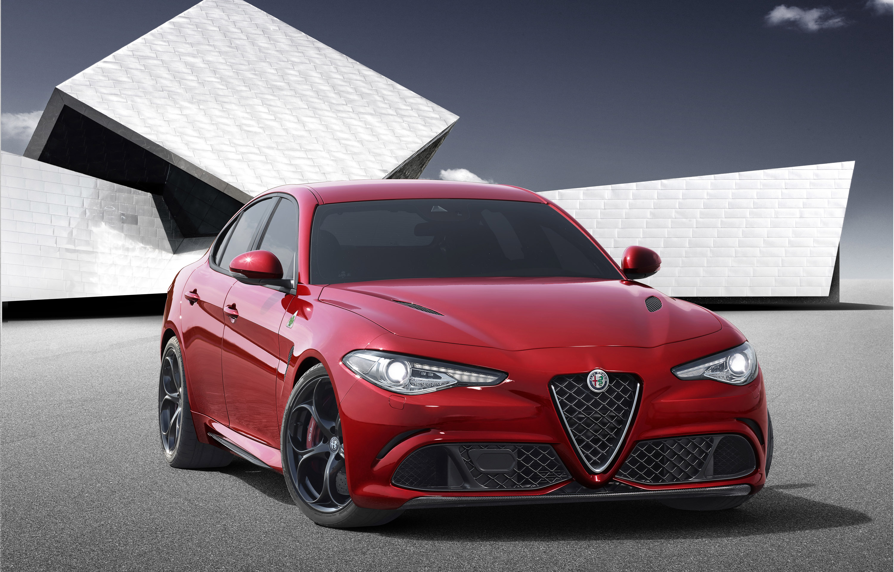 2016 Alfa Romeo Giulia - HD Pictures @ carsinvasion.com